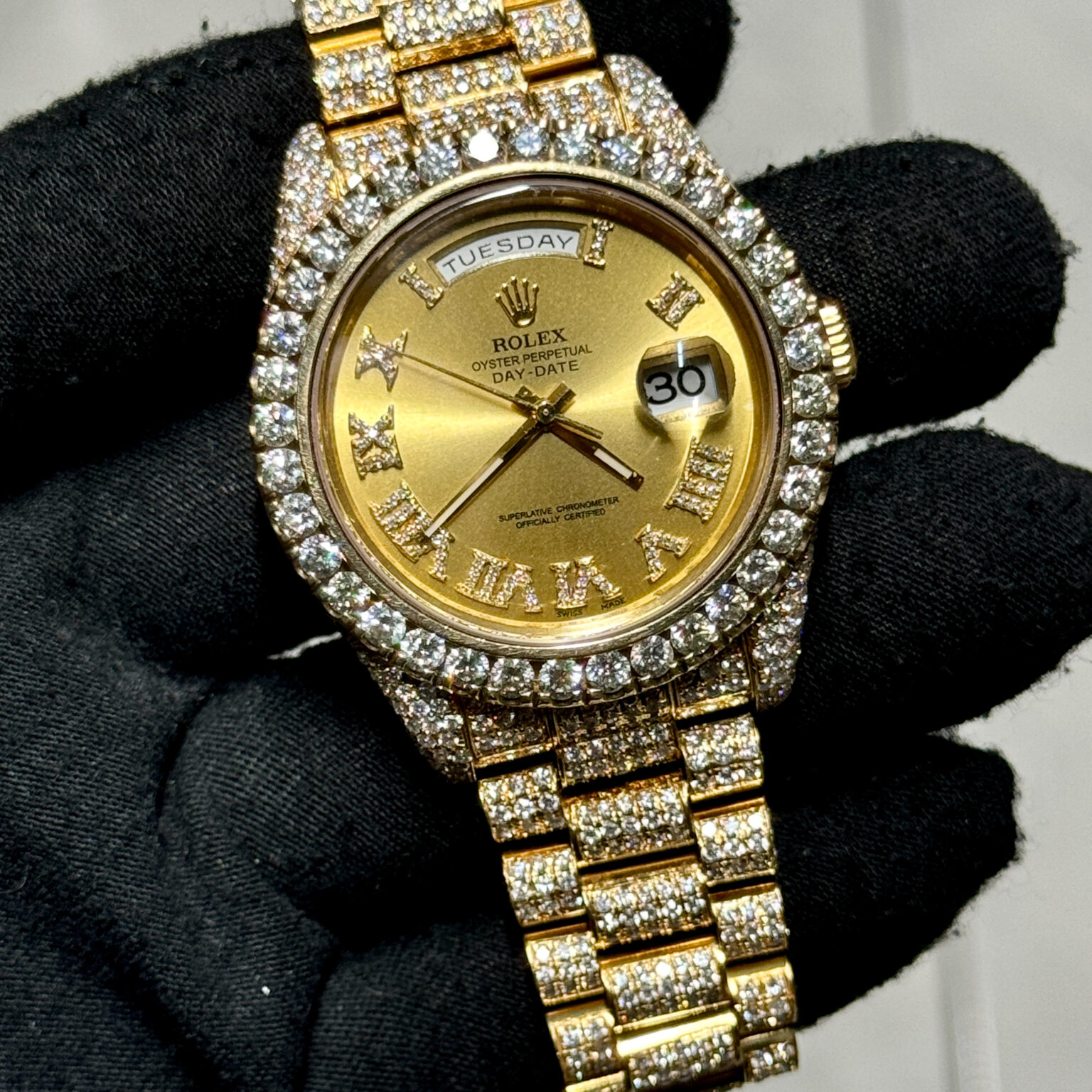 ROLEX DAY-DATE 41 218238 YELLOW GOLD ICED OUT BUST DOWN – Vendere ...