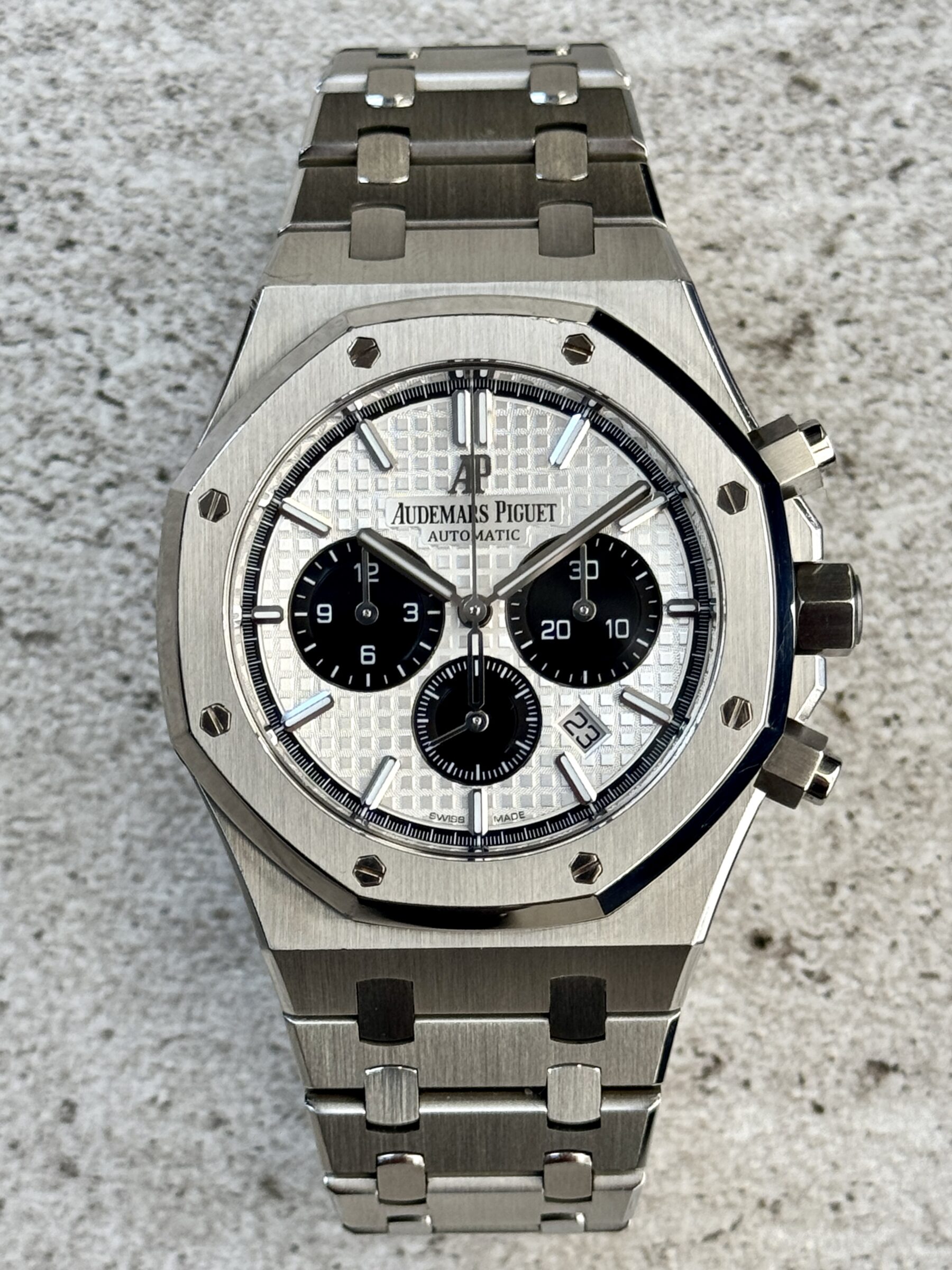 AUDEMARS PIGUET ROYAL OAK CHRONOGRAPH PANDA 41MM 26331ST – Vendere ...